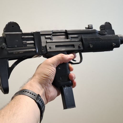 3D printed uzi smg dummy non firing props in MP2A1 Markings • made with ...