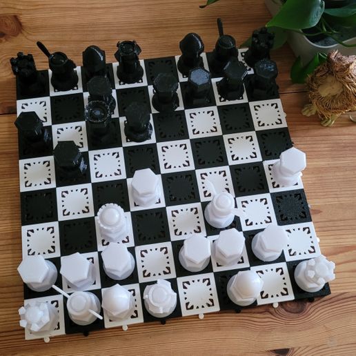 🔩 Nut chess・Free STL File for 3D printing・Cults