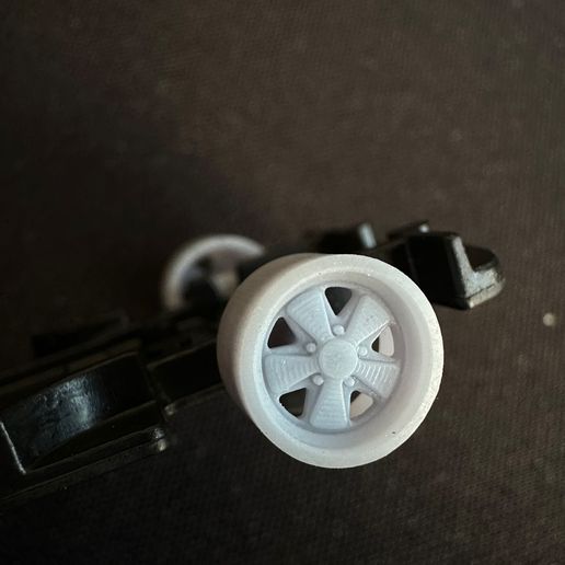 🛞 RUEDA FUCHS/PORSCHE CON NEUMÁTICOS R888R PARA COCHES HOT WHEELS ...