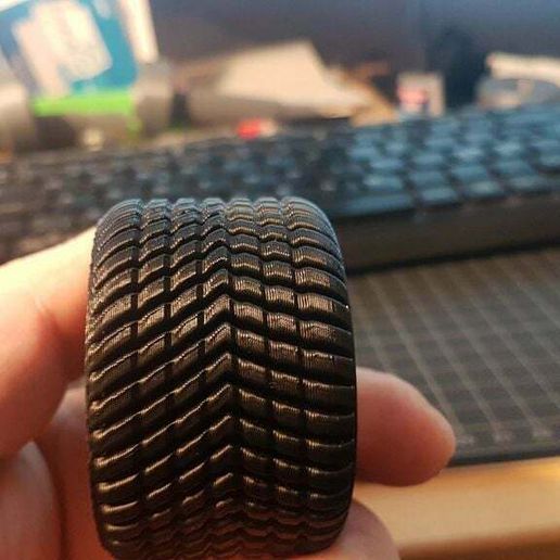 🌧️ Pneus de pluie à rainure profonde OPENRC F1 pour MRRF2018・Fichier ...