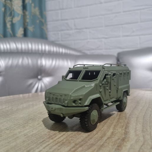3D file varta . ukrainean mrap full ready to print 🪖 ・3D printable ...