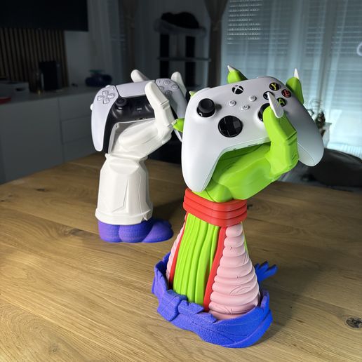 🎮 Universal Controller Stand - Inspired by Piccolo from Dragonball・ 3D ...
