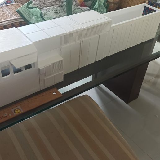 3D printable General Electric Dash 9 Locomotive • made with Ender 3 v3 KE・Cults