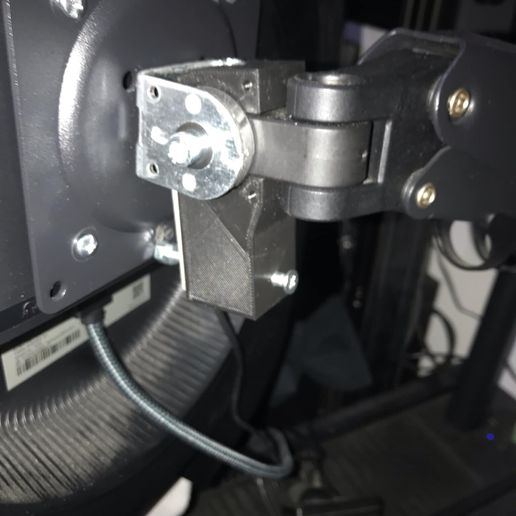 🤏 Triple Monitor Perfect alignment. vesa monitor mount small increment ...