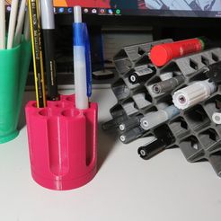 Pen Holder best free 3D printing files・303 models to download・Cults