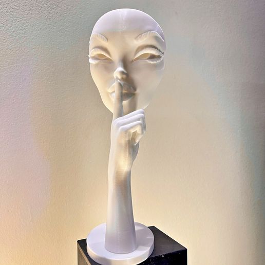 ♀️ SHHH.. FEMALE STATUE・ STL File for 3D printing・Cults