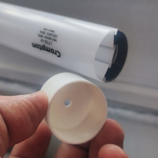 🪑 Round LED tube light side holder・Free STL File for 3D printing・Cults