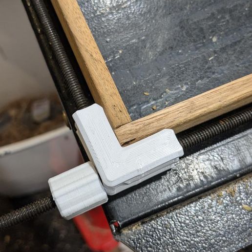 STL file Frame Clamp 🖼️ ・3D print design to download・Cults