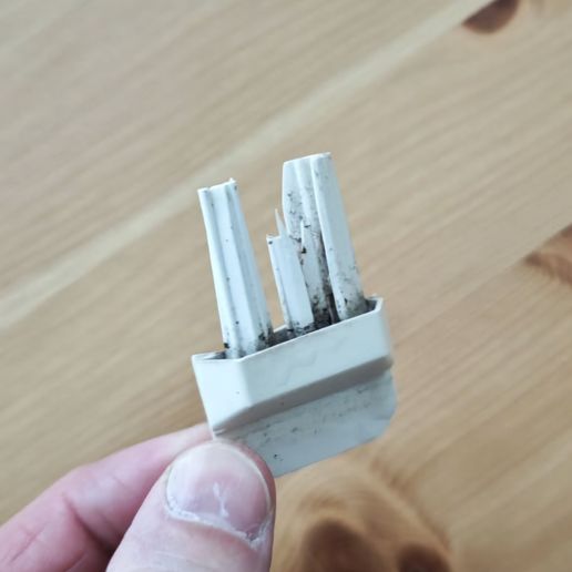 STL file Pièce fenetre PVC ♻️ ・3D printable model to download・Cults