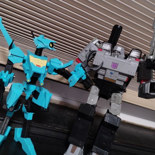 3D printed Transformers IDW/ MTMTE Whirl • made with Elegoo Neptune 4 ...