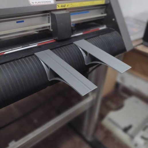 🎲 Graphtec plotter paper support・ STL File for 3D printing・Cults