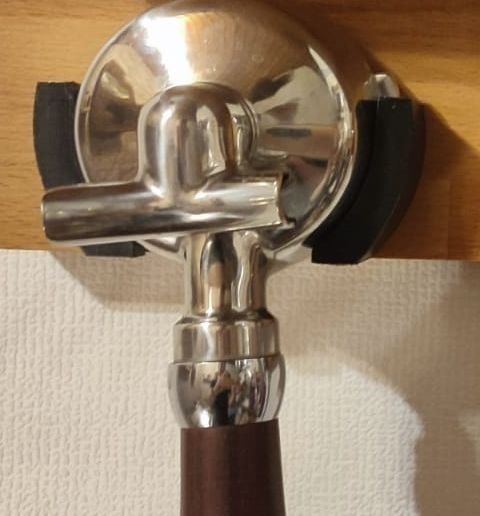 Archivo STL Screen carrier wall bracket E61 holder Screen carrier 🍽️ ...