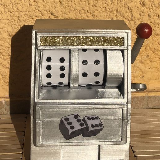 🎲 Slot machine dice・Free STL File for 3D printing・Cults
