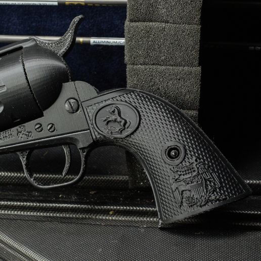 🔫 Colt Single Action Army (SAA ) : The Armory Shelf・ 3D File for 3D ...