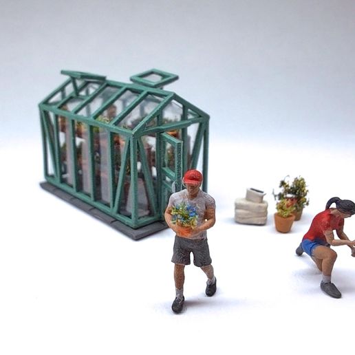 🏠 N Scale Greenhouse with Gardener Figures・Free STL File for 3D ...