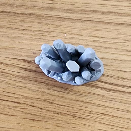 STL file Crystal Cluster 2 scatter terrain 🔮 ・3D printing idea to ...