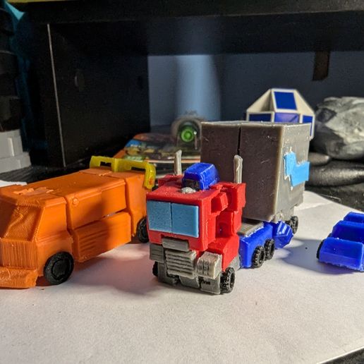 🚐 Micromaster Optimus Prime with Mini Trailer and Roller・ STL File for ...