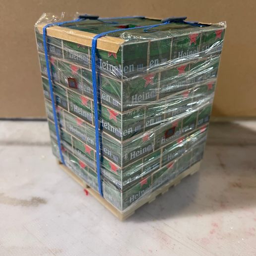 STL file 1/14 Scale Heineken Beer pallet 🍺 ・3D printing template to ...