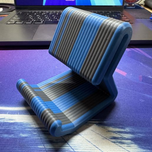 📞 Parametrical Ribbed Phone Stand (Solidworks)・Free STL File for 3D ...