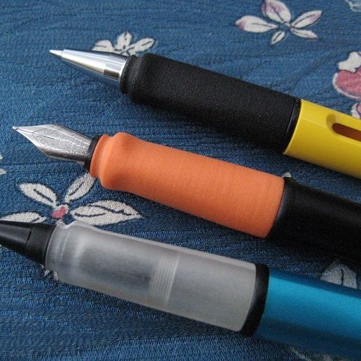 🖊️ Pen Parts: Lamy Safari Fountain Pen Grip・ STL File for 3D printing・Cults