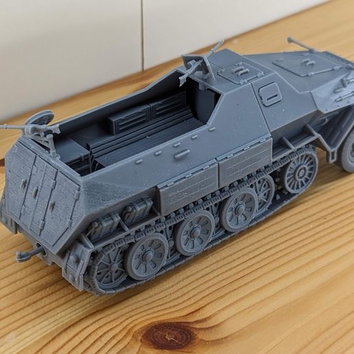 🇩🇪 Half-track Sd.Kfz.8 DB10 Gepanzerte 12t + Crewmen (Germany, WW2)・ 3D ...