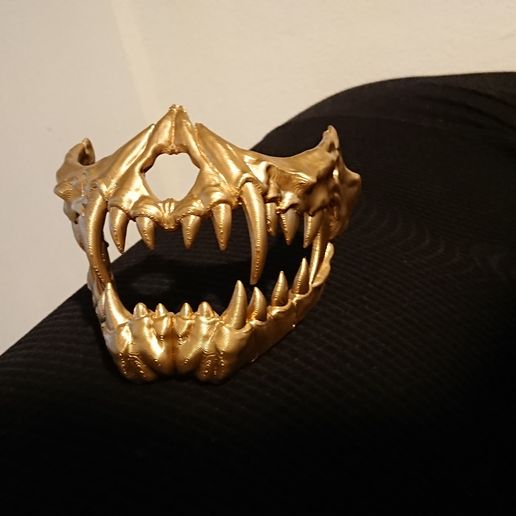 👹 Mask Demon Cosplay 3D print model・ STL File for ・Cults