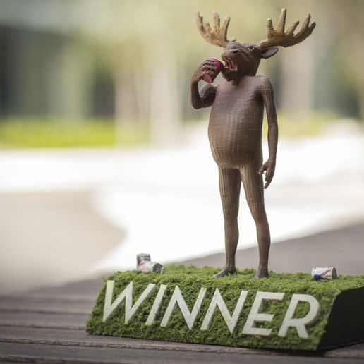 🍹 Simulator Drinking and Driving Trophy・Free 3D File for ・Cults