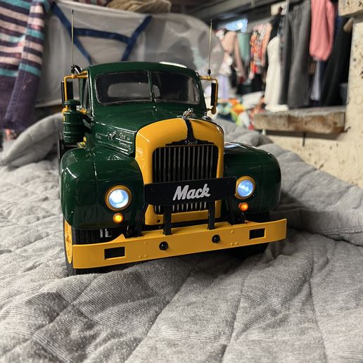 🚕 MACK B61 1953 1/14 SCALE CAB・3D Print with the Bambu labs H2D and the ...