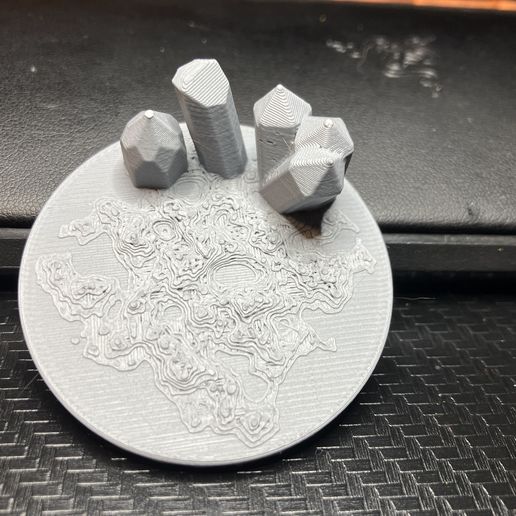 🦸 50mm Base with Crystals・Free STL File for 3D printing・Cults