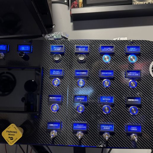 📦 Peterbilt Inspired Button Box・ STL File for 3D printing・Cults