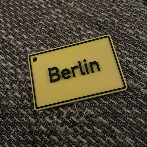 🗝️ Place name sign Berlin - Keychain・Free 3MF File for 3D printing・Cults