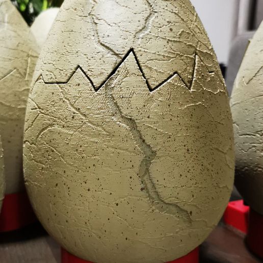 cracking egg dinosaur