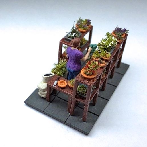 🏠 N Scale Greenhouse with Gardener Figures・Free STL File for 3D ...