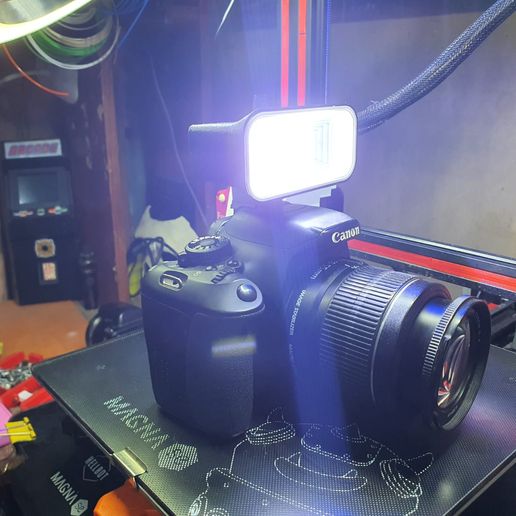 📷 LED Flash for DYI Cameras・Free STL File for 3D printing・Cults