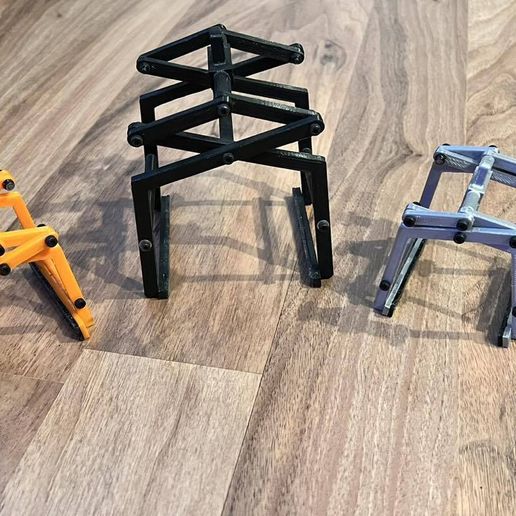 🚜 Concrete block tongs matching my molds 1:14・ STL File for 3D printing ...