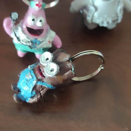 👹 Minion Groot (free this week) - Desktopable minifig + keyring ...