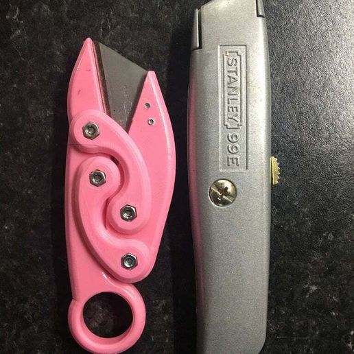 🐱 Retractable 'Cat Claw' Box Cutter・Free STL File for ・Cults