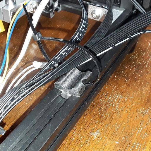 🔌 Cable saddle・Free STL File for ・Cults