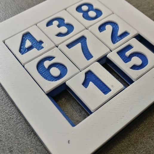 🧩 3X3 sliding puzzle on two sides・Free STL File for ・Cults