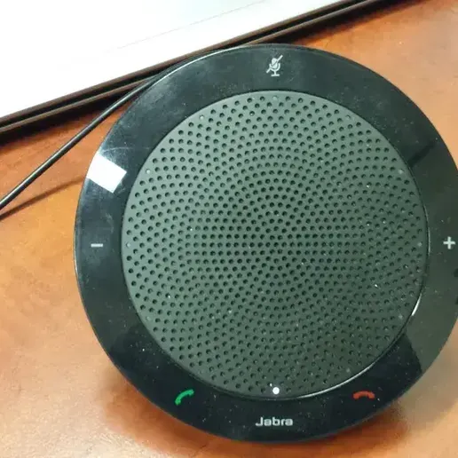 3MF file Tilted stand for Jabra speakerphone 410 or 510 🏢 ・Model to ...