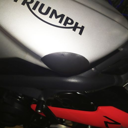 🪖 Triumph street triple 675 / 765 / Daytona 2013 - 2016- Tank slider ...