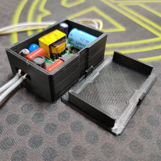 Archivo STL Enclosure for custom small circuit 🤏 ・Diseño para descargar ...