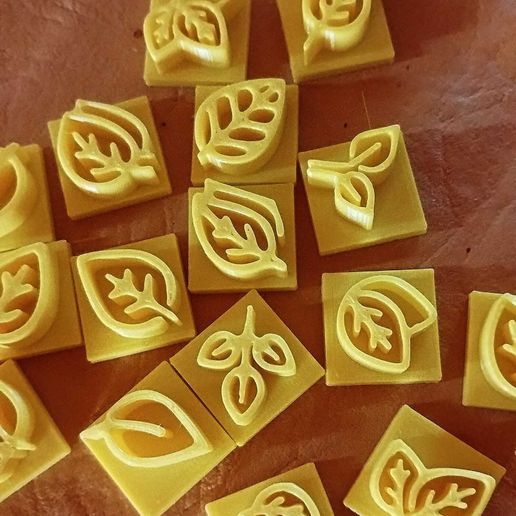 STL file Leaf stamps for ceramics and other masses 🧑‍🔧 ・3D printer ...