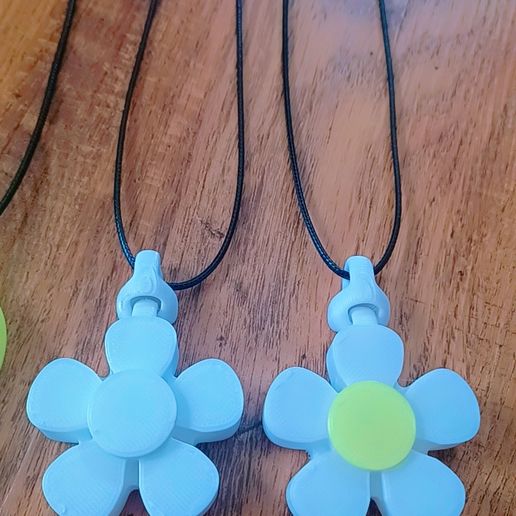 💐 Smiling Critters Craftycorn Flower Pendant necklace Charm・ STL File ...