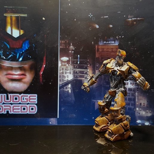 🤖 ABC Warrior Robot de la película de 1995 JUDGE DREDD soldado de ...