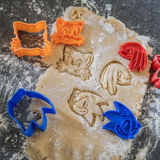 STL file Sonic Tails Knuckles - Cookie cutters 🍪 ・3D printable model to ...