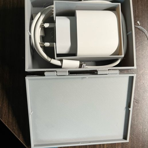 Free 3D file iPhone charger box 📱 ・3D print design to download・Cults
