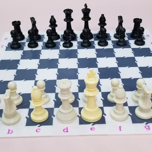 ♟️ Interlocking Chess Board with Notation・Free STL File for ・Cults