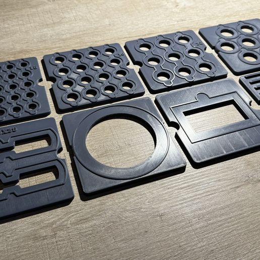 🔧 xTool F1 Engraving Jig Set - 8 Jigs・ 3D File for 3D printing・Cults