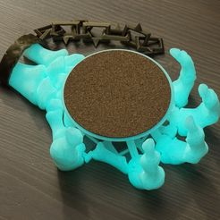 💀 Skeleton Hand: Halloween Self-Adjusting Coaster・3D Print with the ...